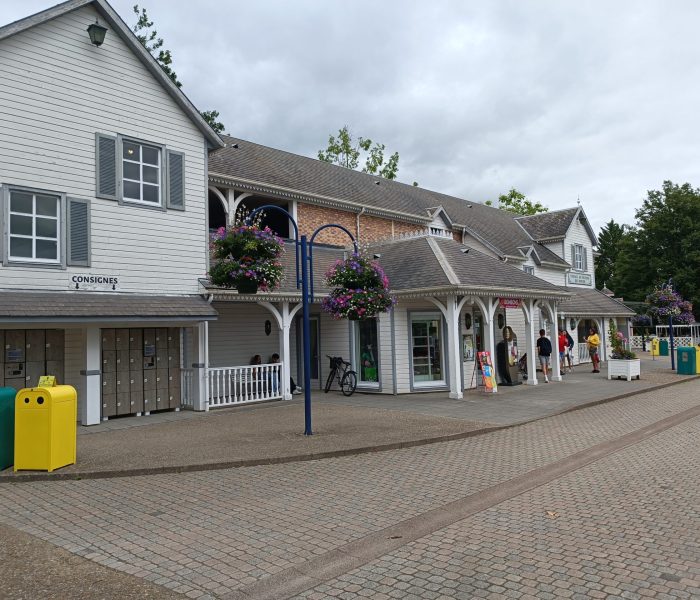Le Pal , amusement park and zoo in France