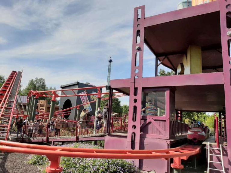 Themeparkzoo - Plopsaland De Panne, meilleur parc d'attractions de la côte Belge