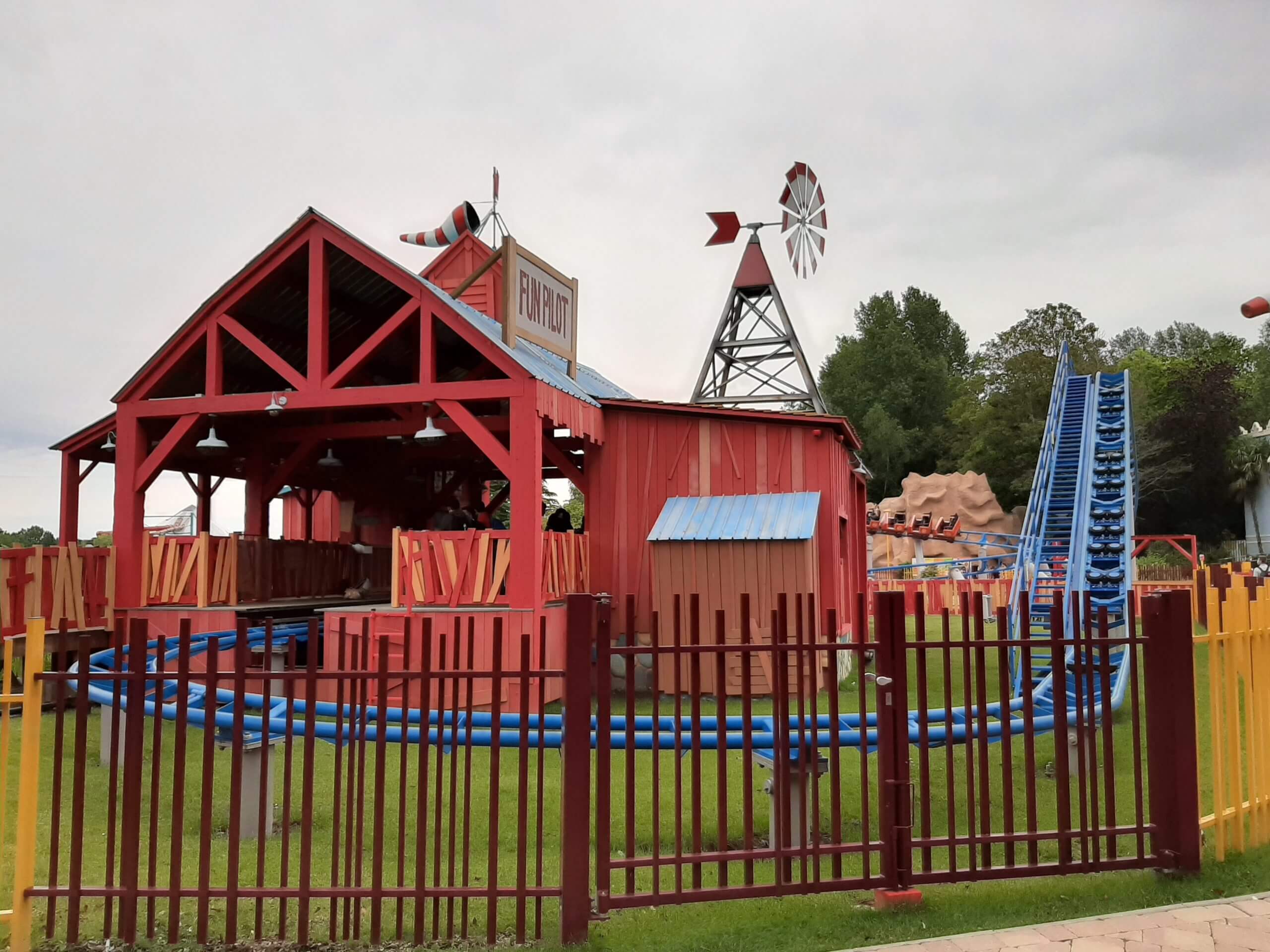 Themeparkzoo - Walibi Belgium, pretpark en waterpark in Wavre in België